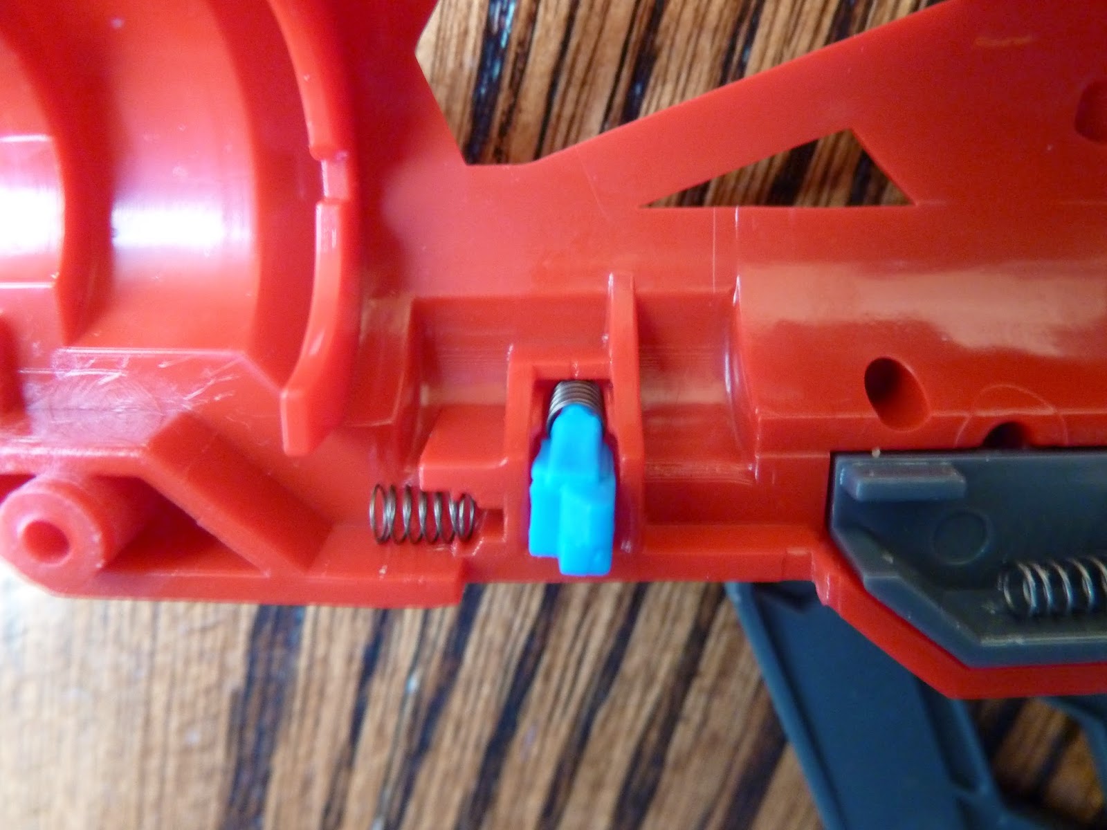 The Dart Zone: Clipfire internals and mod guide (lots of pictures)