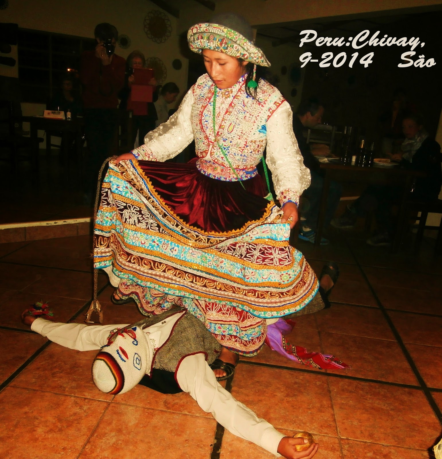 são: PERU : DANÇA DO SATIRIN