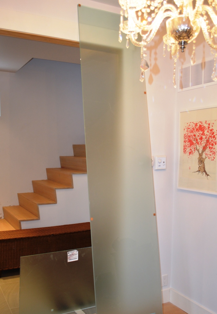 The Bennett House: Glass panels