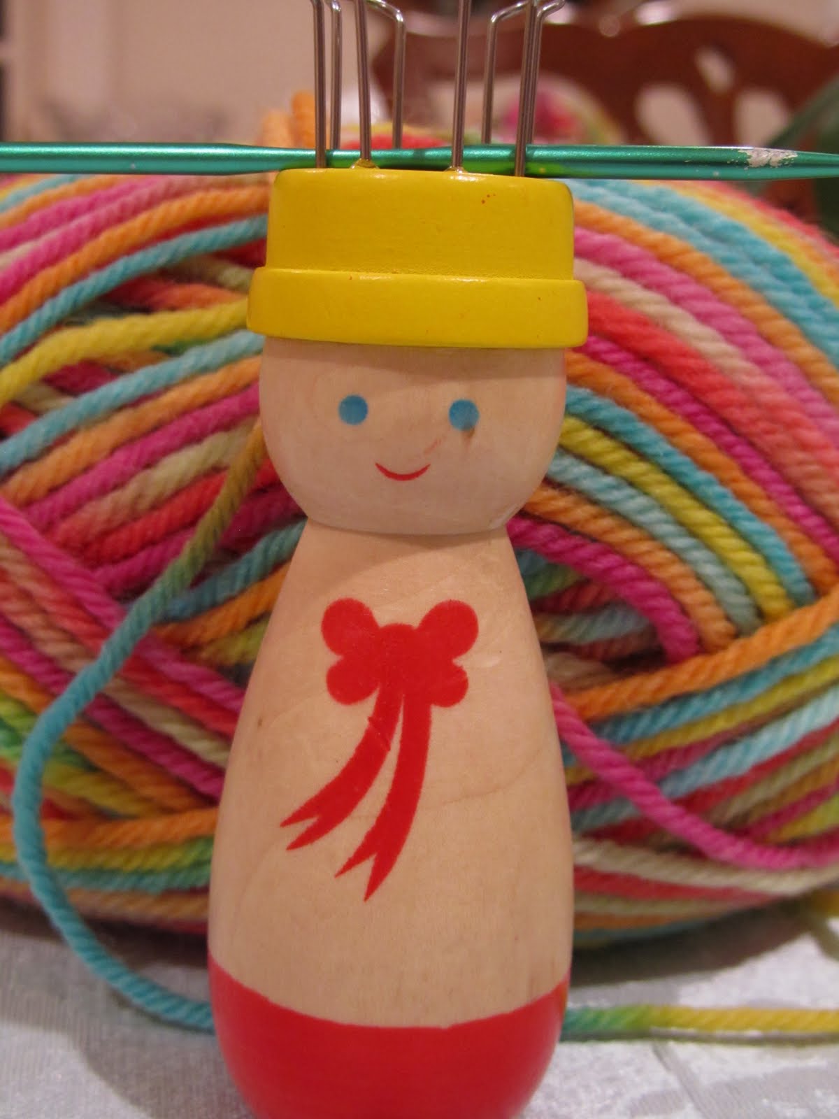 mynestofyarnandbuttons: Old-Fashioned Crafts and New