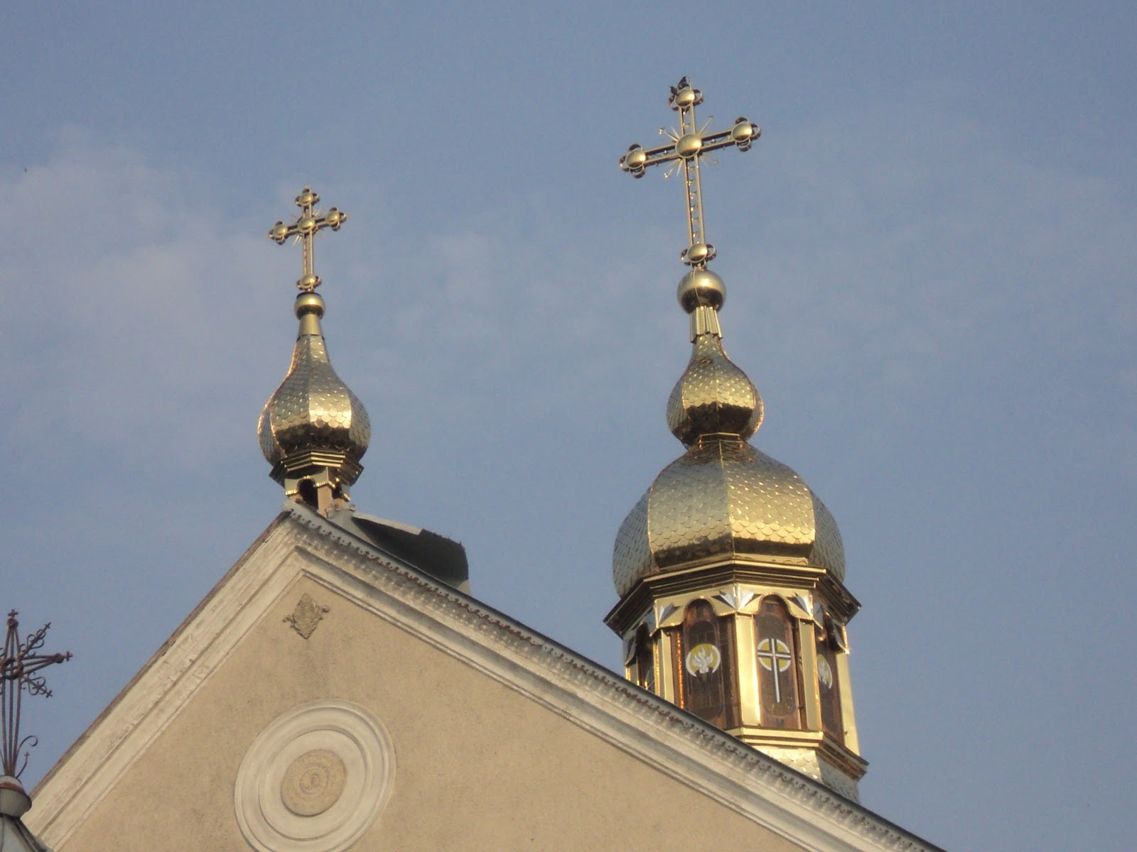 ЗАРВАНИЦЯ Парафіяльна церква Пресвятої Тройці та Покров Пресвятої ...