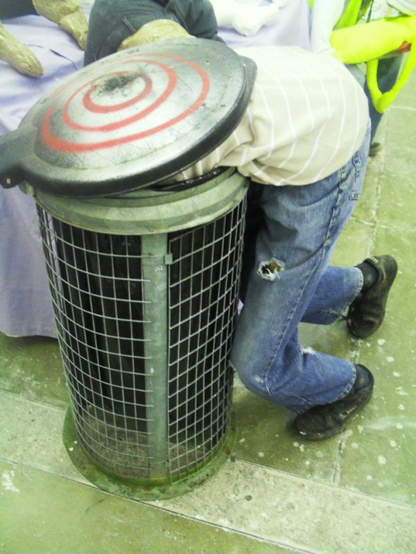 Pix Grove: Realistic Dummies Stuffed in the Trash Cans