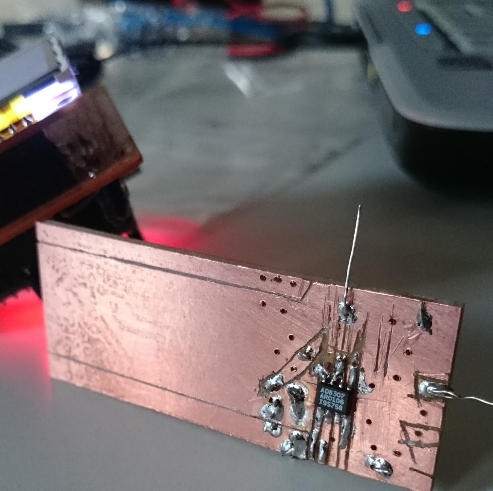 Learn on the fly : Simple AD8307 rf power meter for sweeper using ...