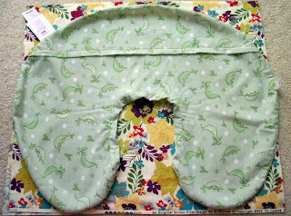 Katie.J.Gibson: Boppy Cover Tutorial