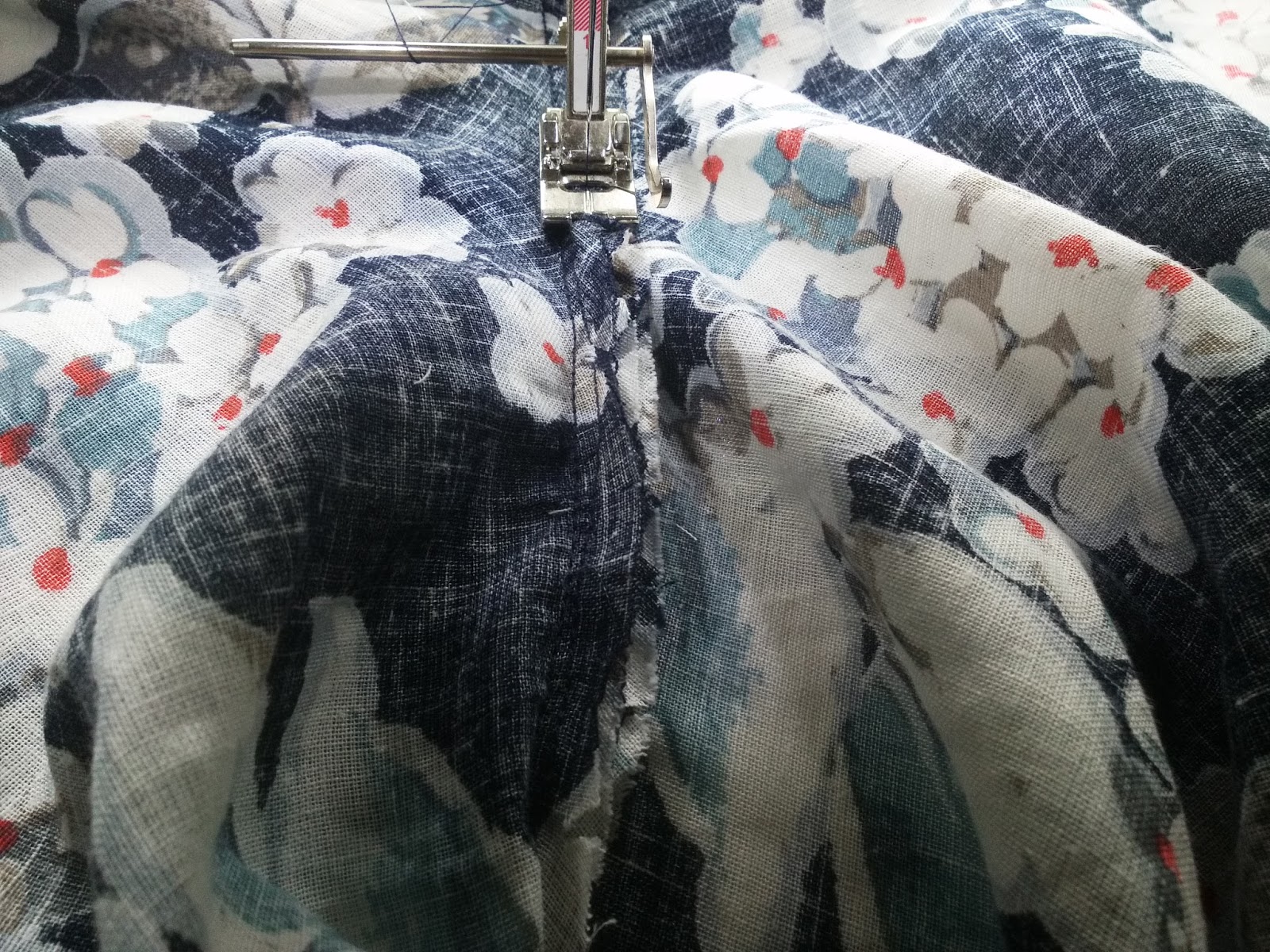 Lining a Dress — jaycotts.co.uk - Sewing Supplies