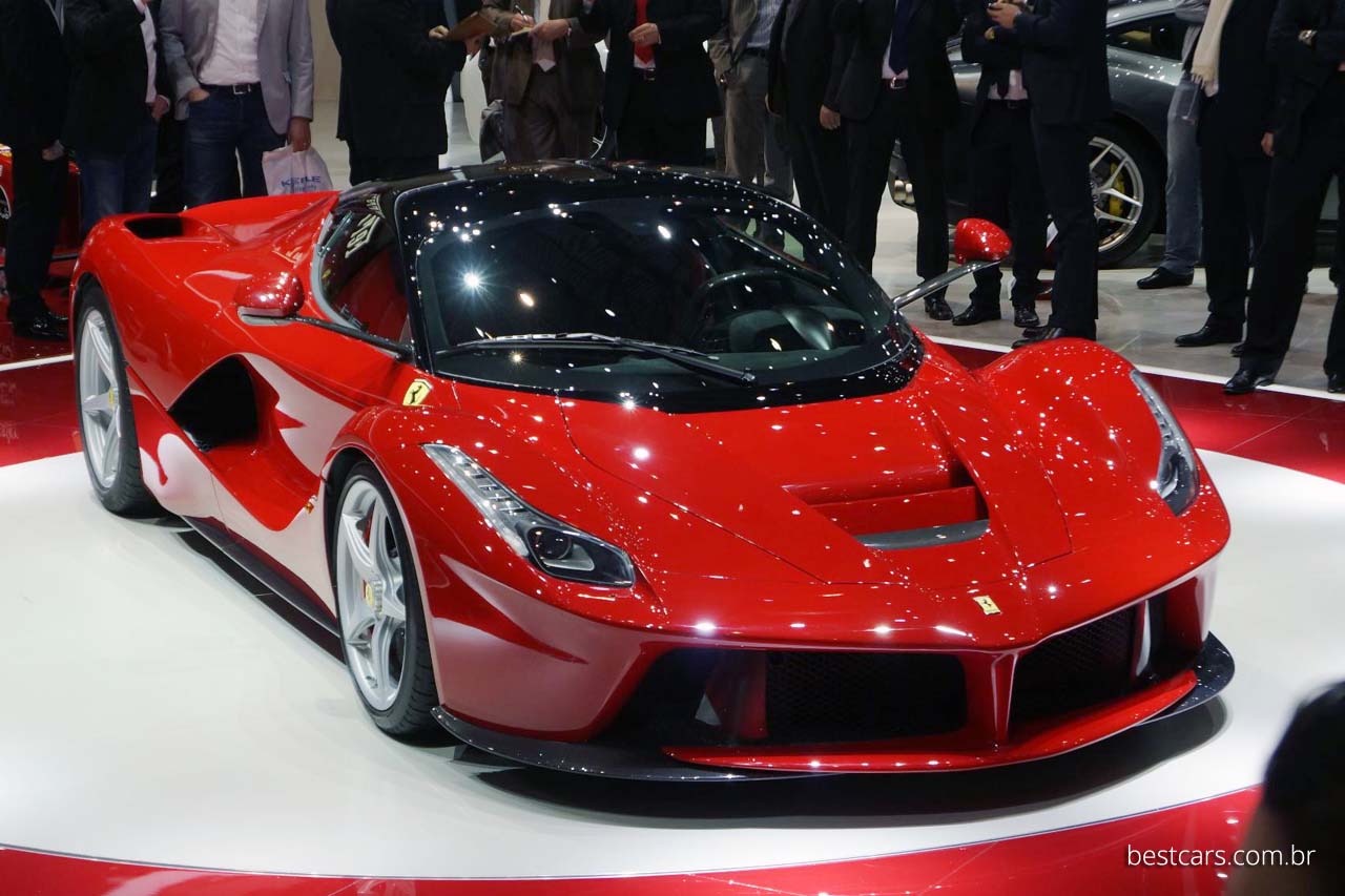 Tudo Sobre Carro: Nova Ferrari soma motores V12 e elétrico chegando a ...