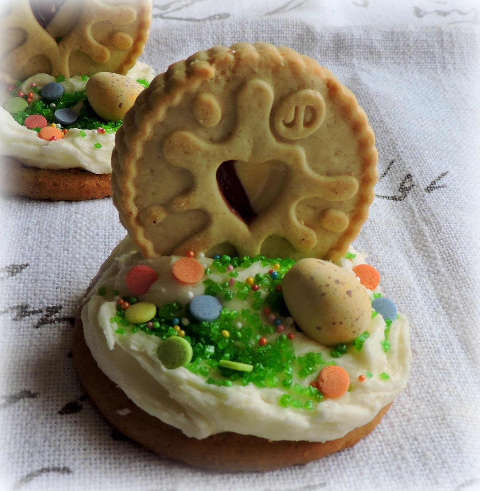 Garden Tomb Cookies | The English Kitchen