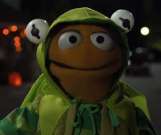 Busy Crafting...: Knit a Kermit the Frog Costume for Baby like Walters