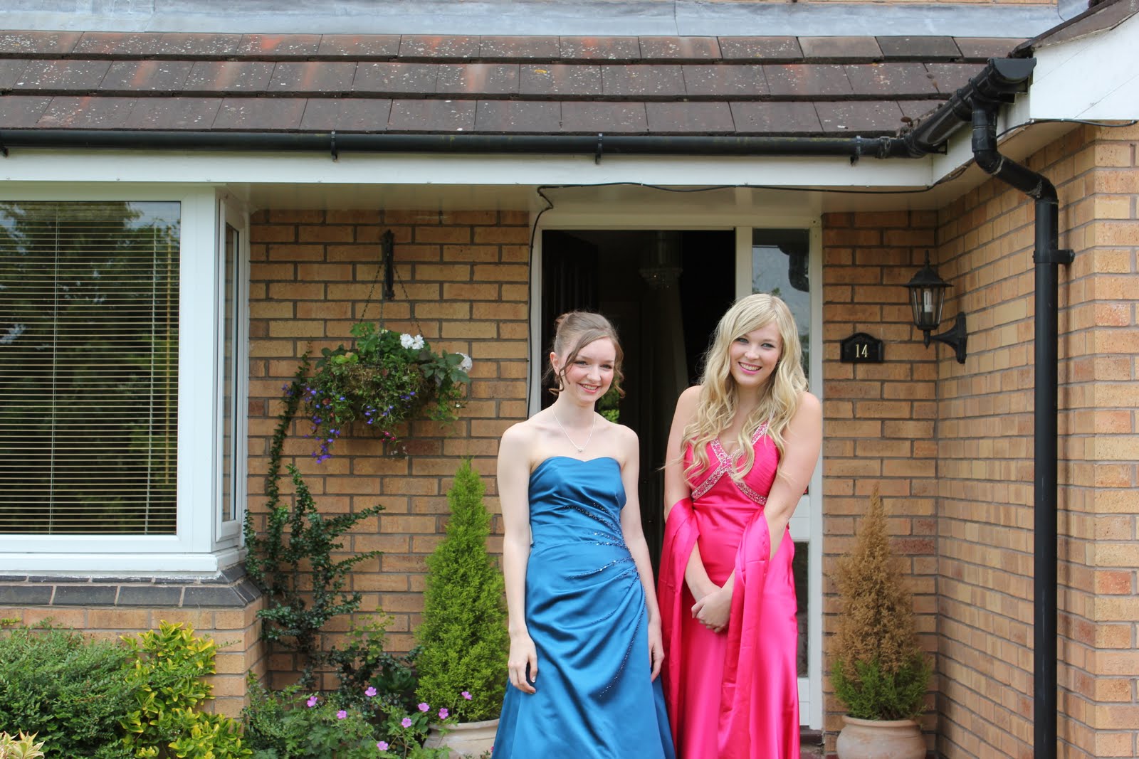 Diary of a blonde ;): Prom night prom night gotta get down on prom night :D