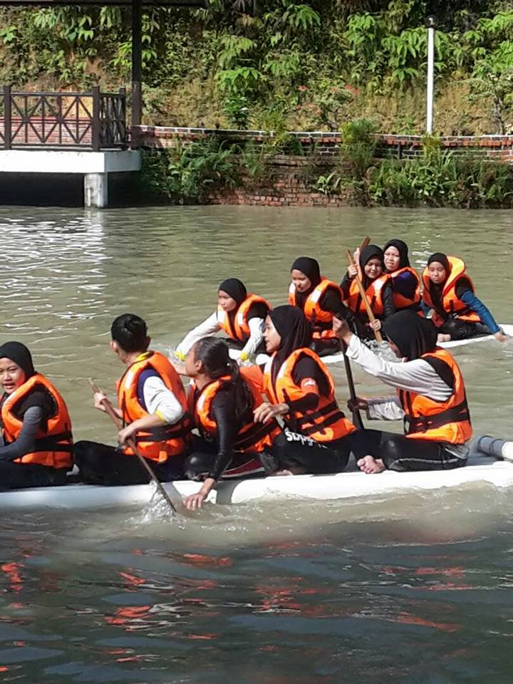 Dusun Akin Resort: Berakit