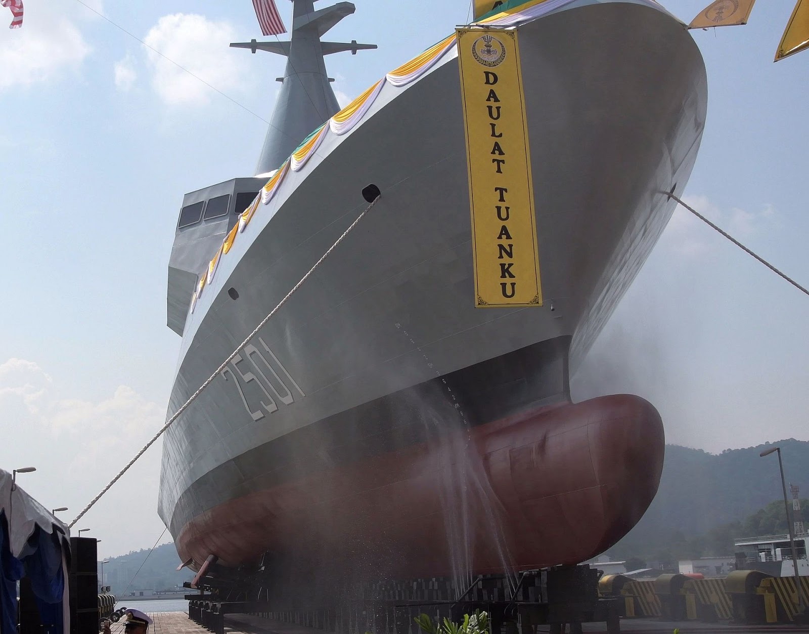 DEFENSE STUDIES: Kapal Tempur Pesisir TLDM Sedia Diuji