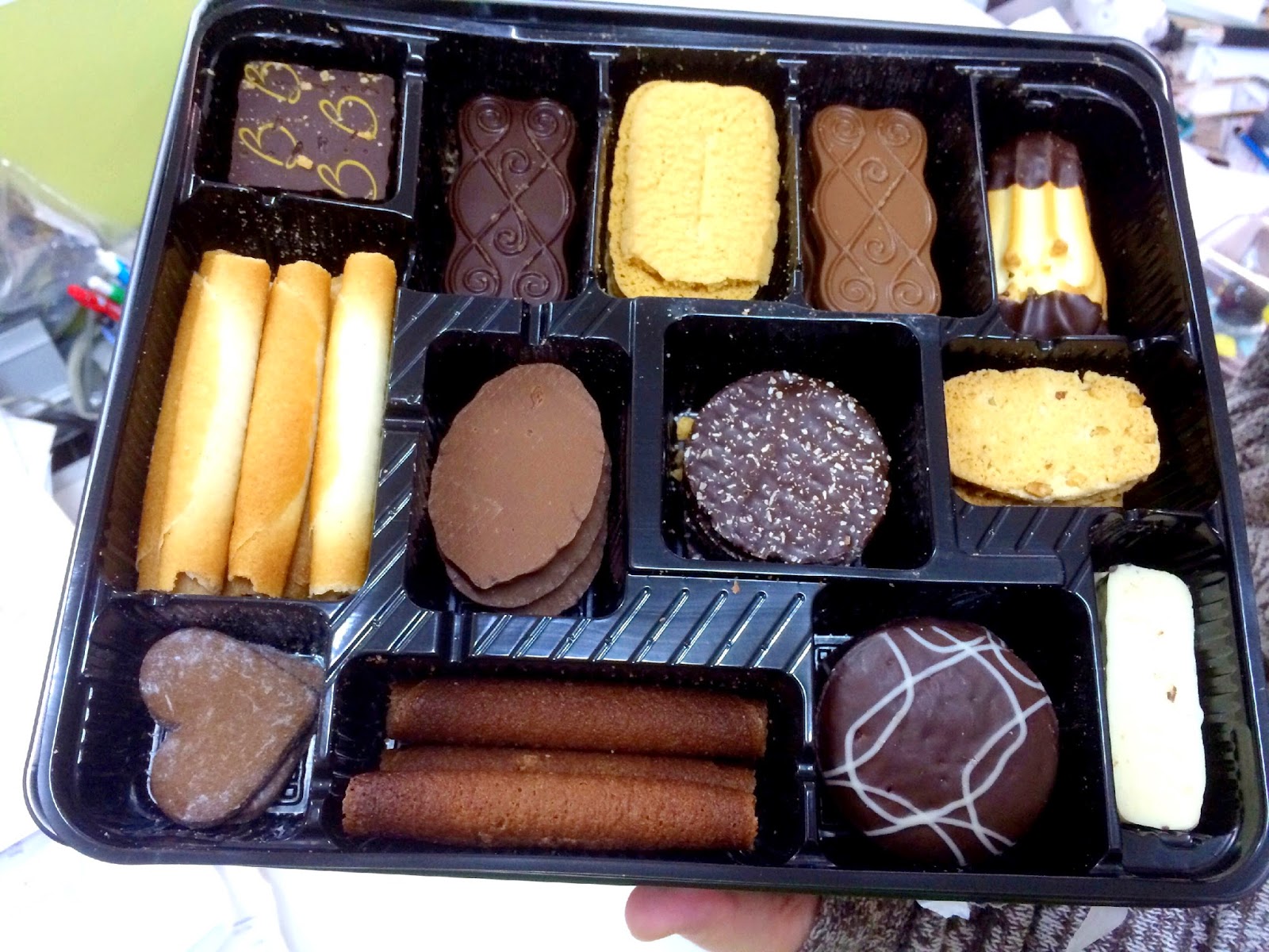 味之素: Marks & Spencer 25th Anniversary Belgian Biscuit Collection