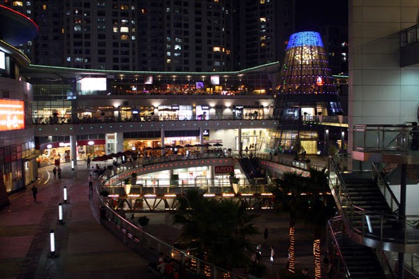 One Day in Shenzhen: Drinking and Dining at Coco Park