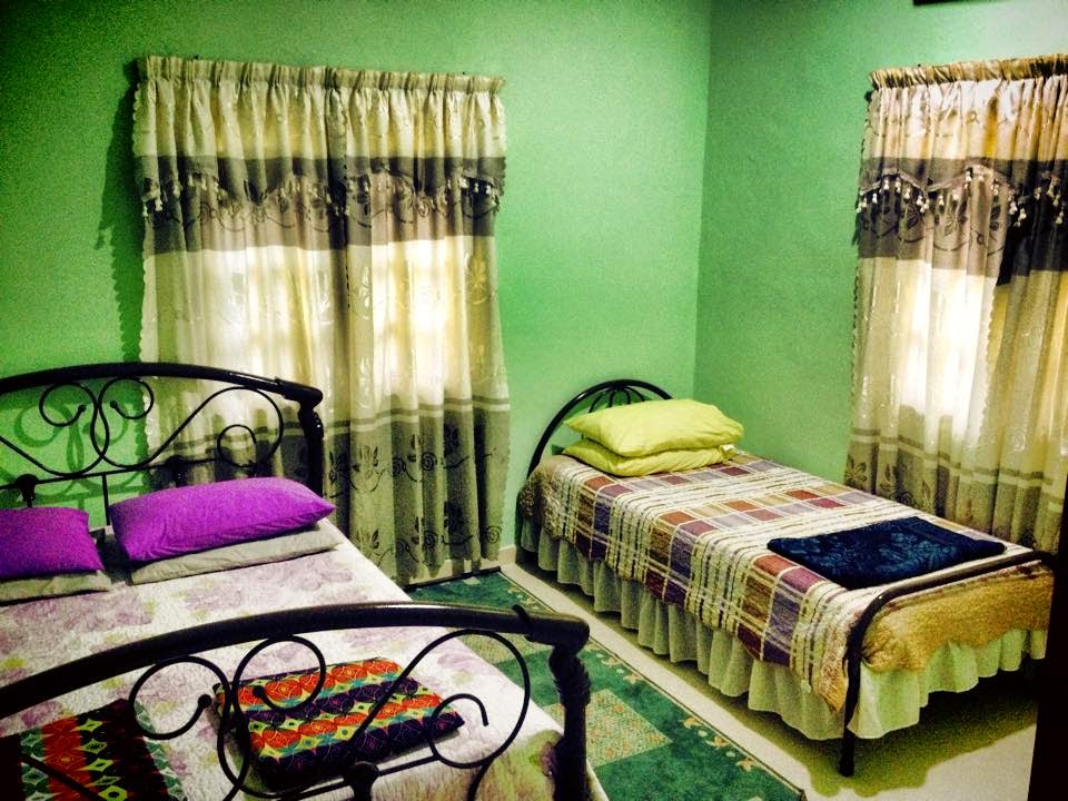 HOMESTAY C (4 Bilik Semua Aircond)