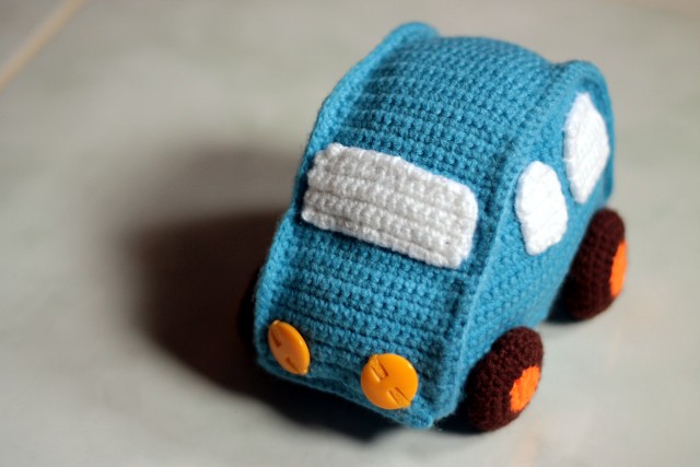 nephithyrion: Crochet Toy Car (Free Pattern)