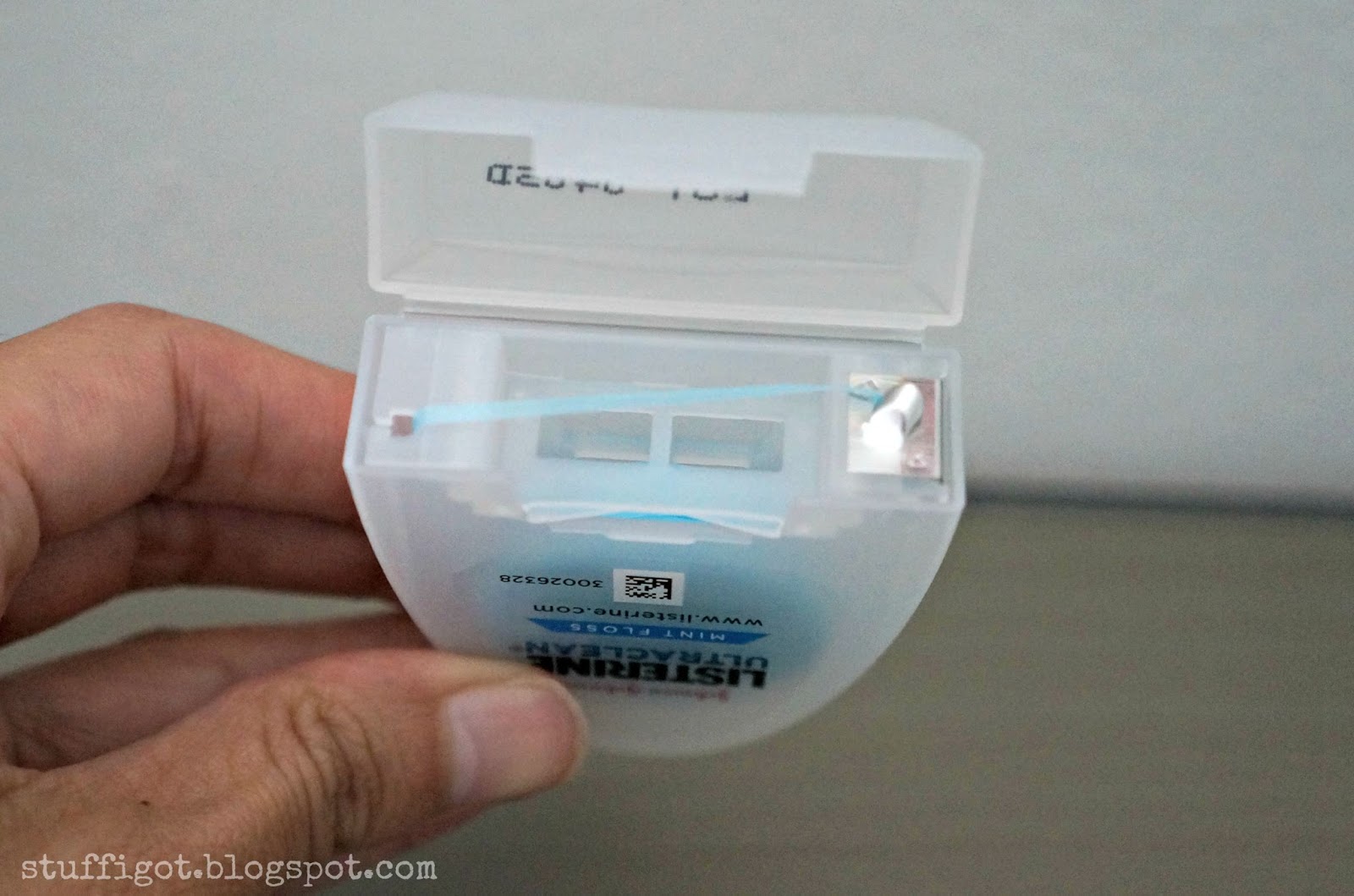 Crafty And Wanderfull Life: Listerine UltraClean Mint Floss Review