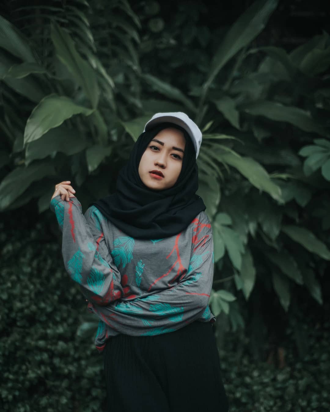 21 Model dan Style Simple Baju Hijab Untuk Anak Kuliahan, Dijamin ...