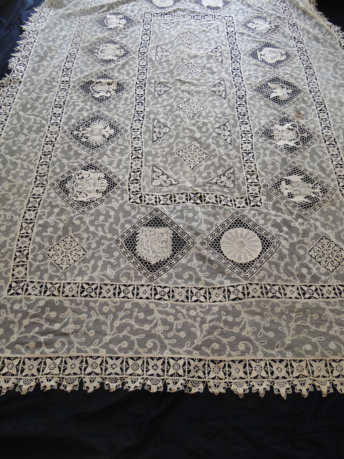 Buyer & Seller of Antique Lace, Fine Linens, Vintage Clothing, Haute ...