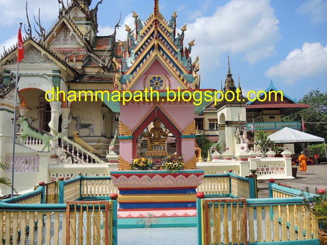 Dhamma Path Blog: Revisited Wat Uttamaram In Year BE2557 ~ The Temple ...