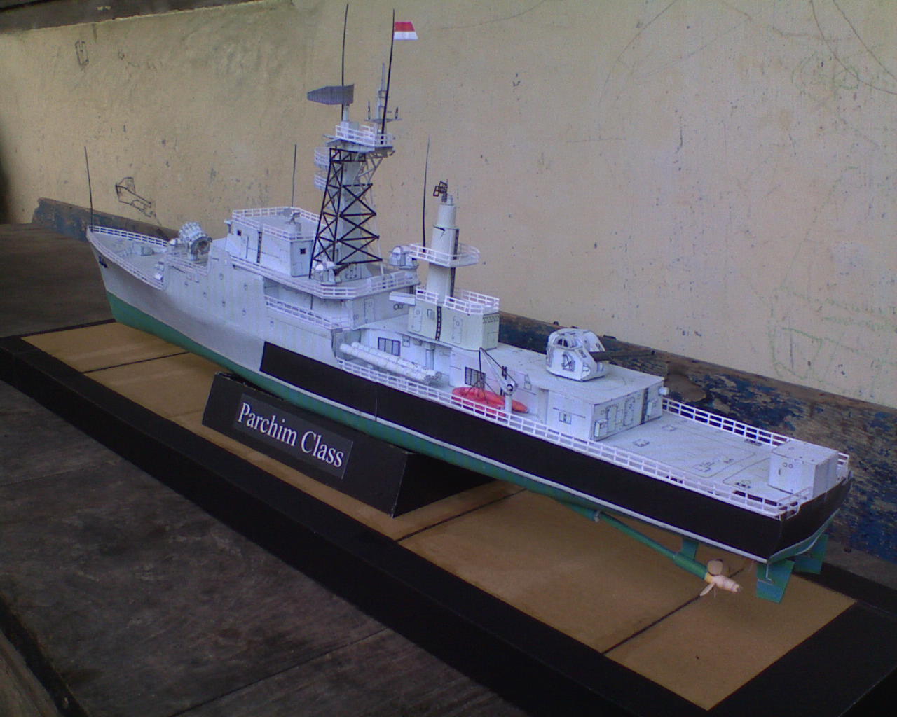 Papermodel Kapal Perang & Lain2: Papercraft Parchim Class Corvette
