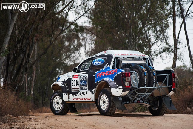 FORD RANGER RALLY DAKAR EDITION | dosop