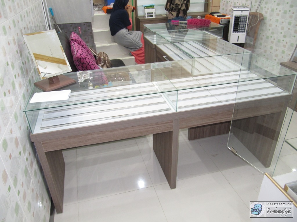 Produksi Etalase Display Untuk Optik Kacamata Harga Ekonomis ...