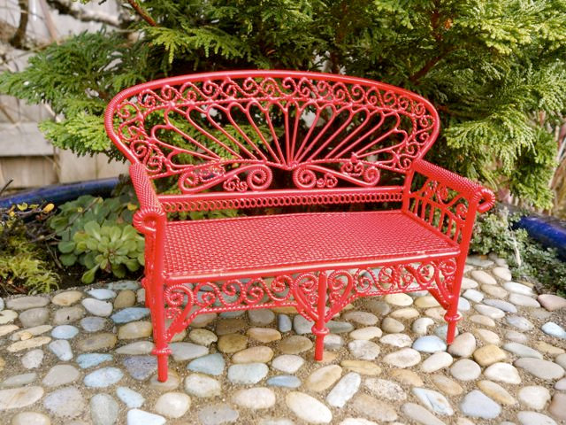 Petals In Prose: Miniature Red Bench Giveaway!