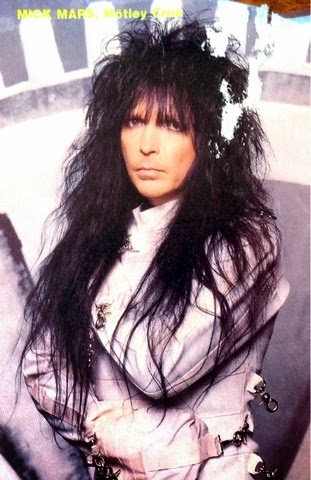 Rock and Heavy Metal Pictures: Mick Mars Photos