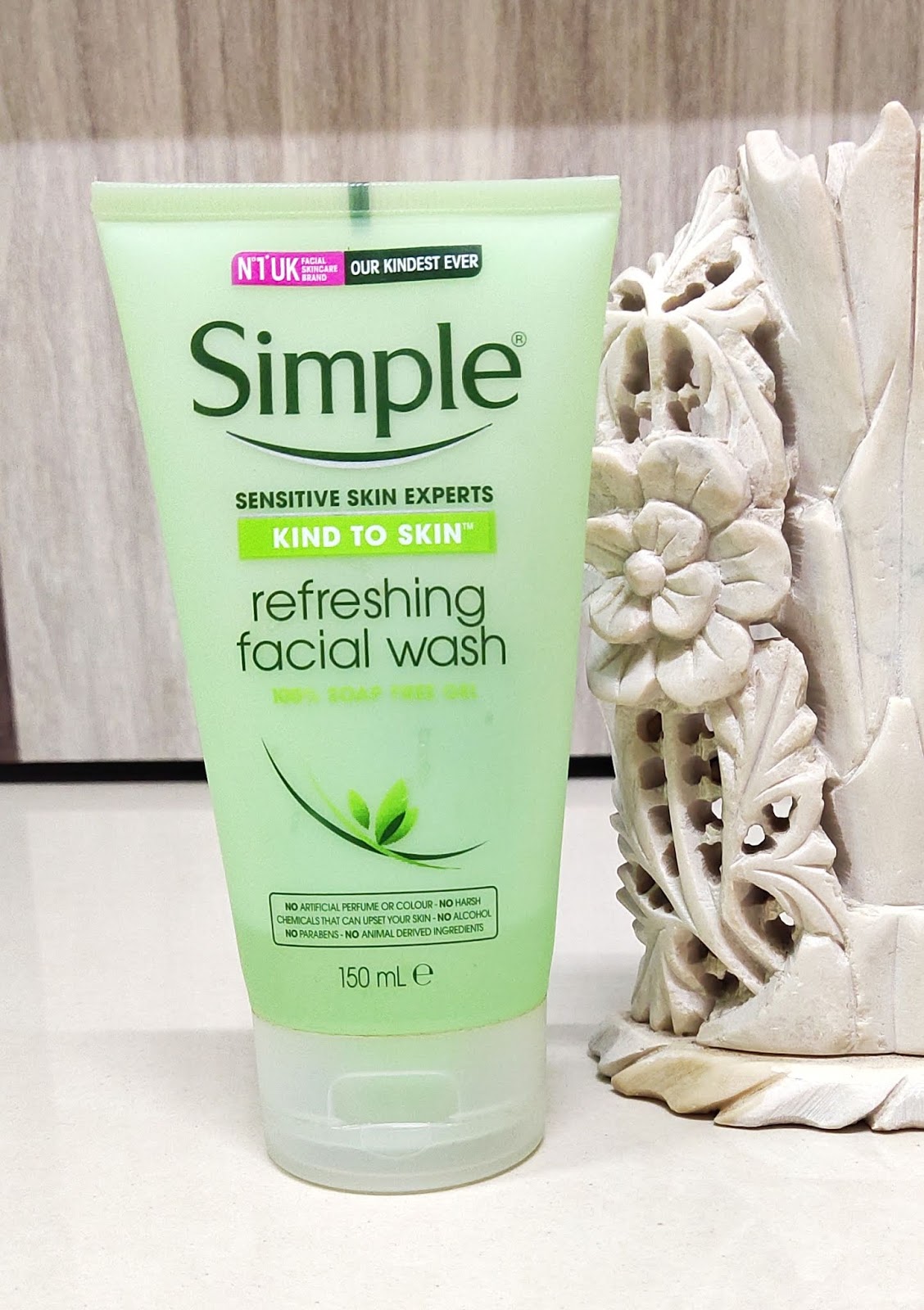 Simple Kind To Skin Refreshing Facial Wash