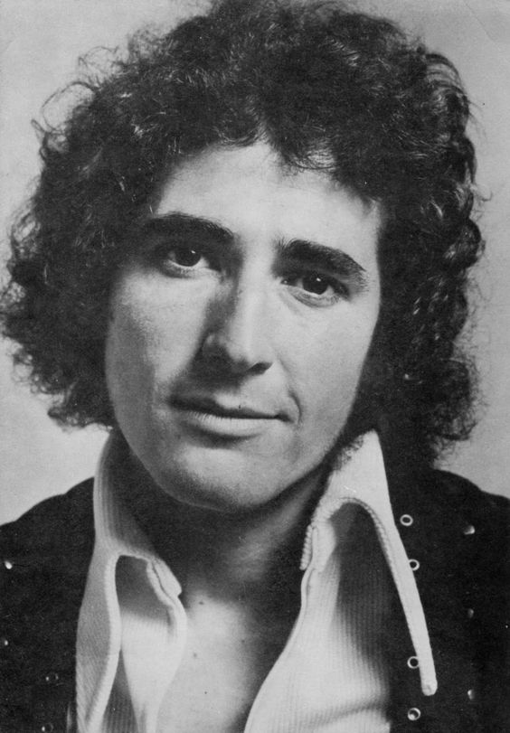 Cantantes de todos los Tiempos: Miguel Rios - Biografía