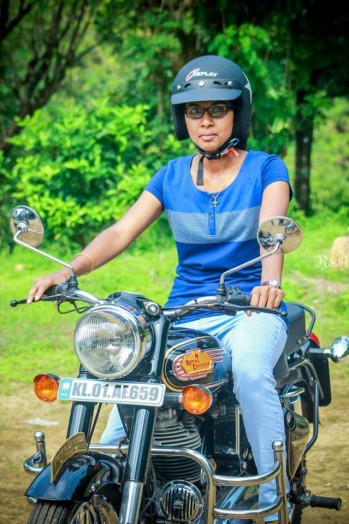 IndiaGirlsOnBike - Women Empowerment Of India: 2016