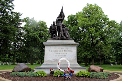 To Behold the Beauty: A Day Out with Friends (And A New Camera)