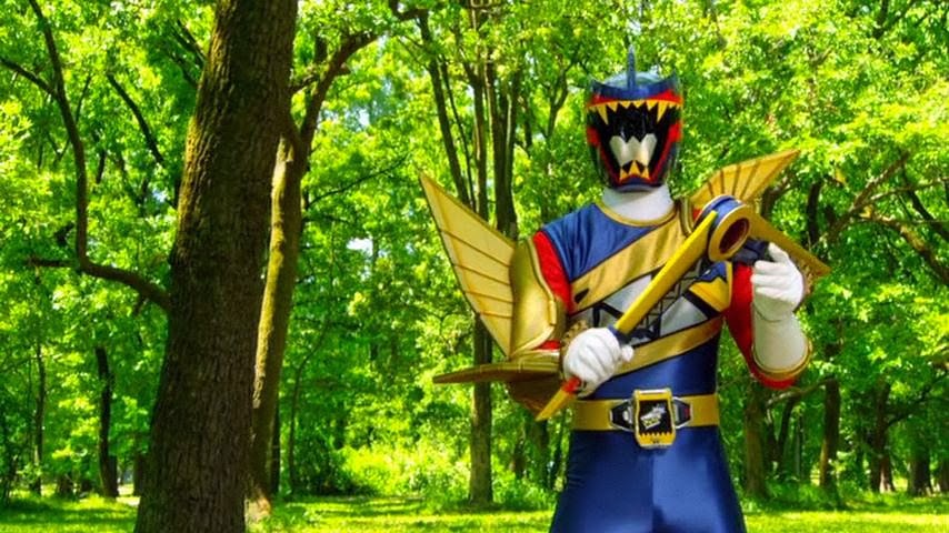 My Shiny Toy Robots: Movie REVIEW: Zyuden Sentai Kyoryuger: Gaburincho ...