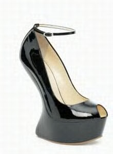 For Fashion Freaks: Heel-less shoes