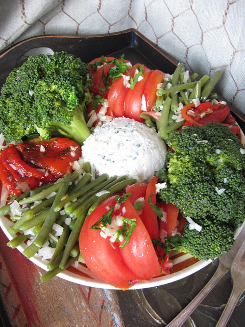 La cuisine d'ici et d'ISCA: Légumes crus et cuits aux fines herbes