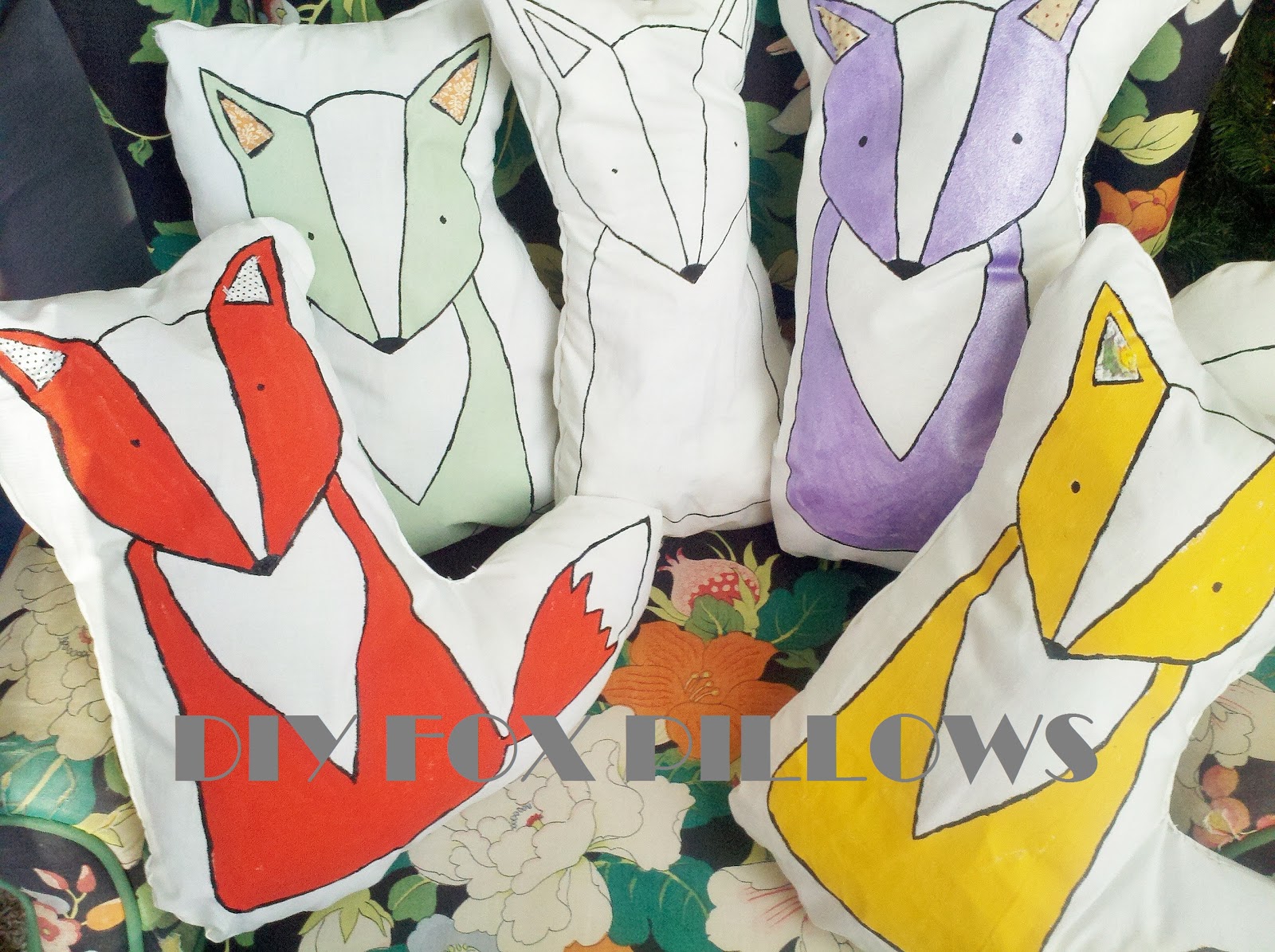 A Diamond Mind: DIY FOX PILLOW