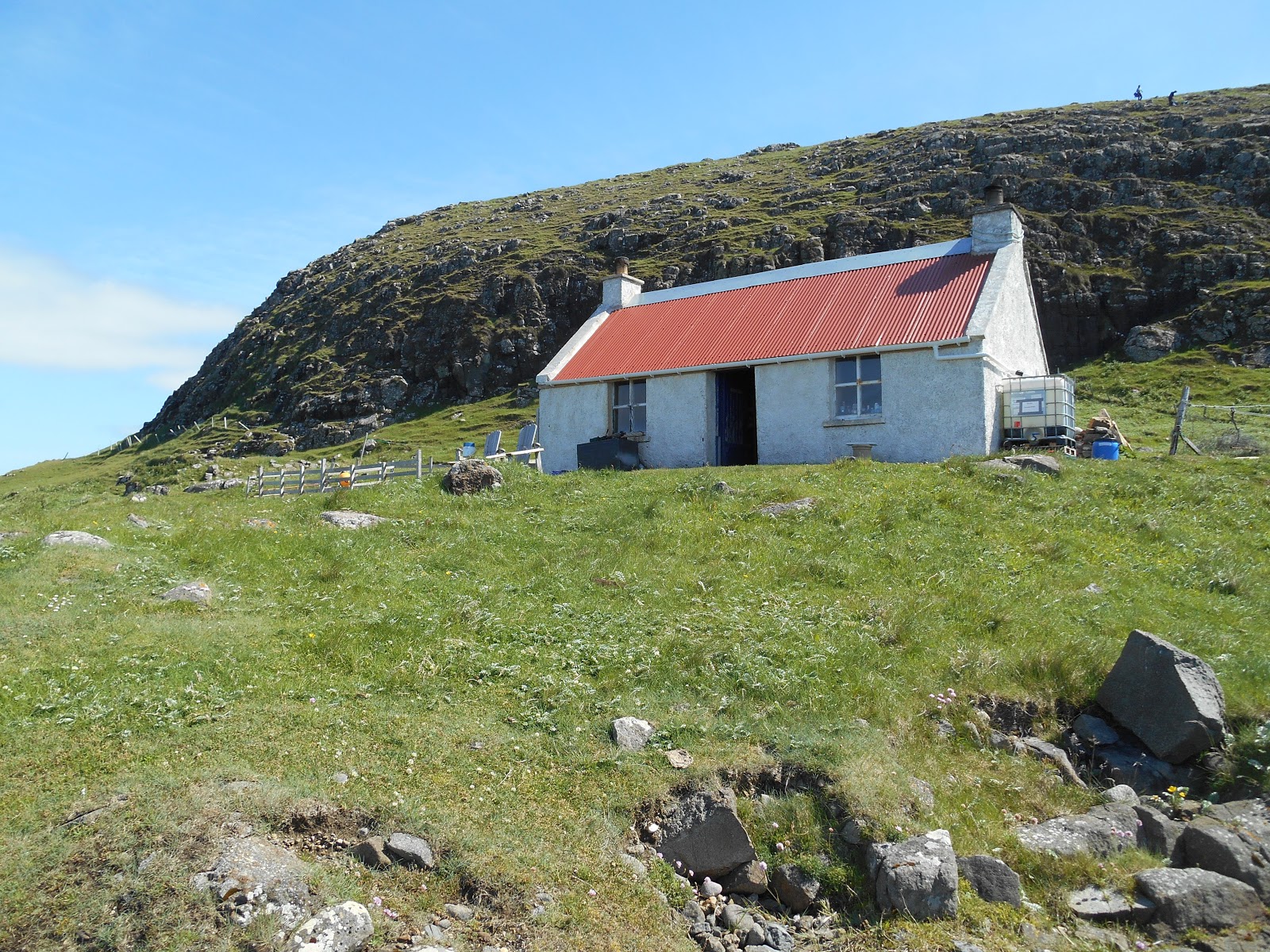 A lifetime of Islands: Island 312 - Eilean an Taighe, Shiant Isles ...