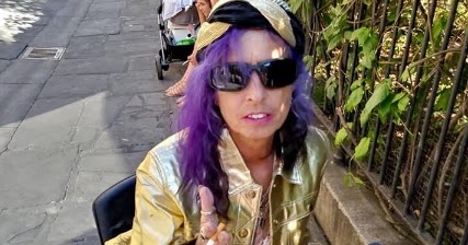 The Handy, Uncapped Pen: Interview with Su Zi (Poet, Artist, and Editor)