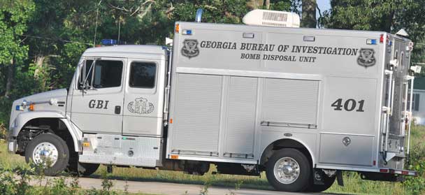 WATCHDOGLAMAR: GBI bomb personnel in north Lamar - Barnesville.com