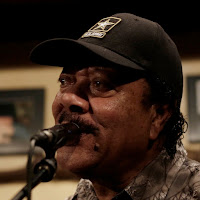 van de Blues: RED HOT BLUES: Blues Radio Show - 4 Live Blues Bands