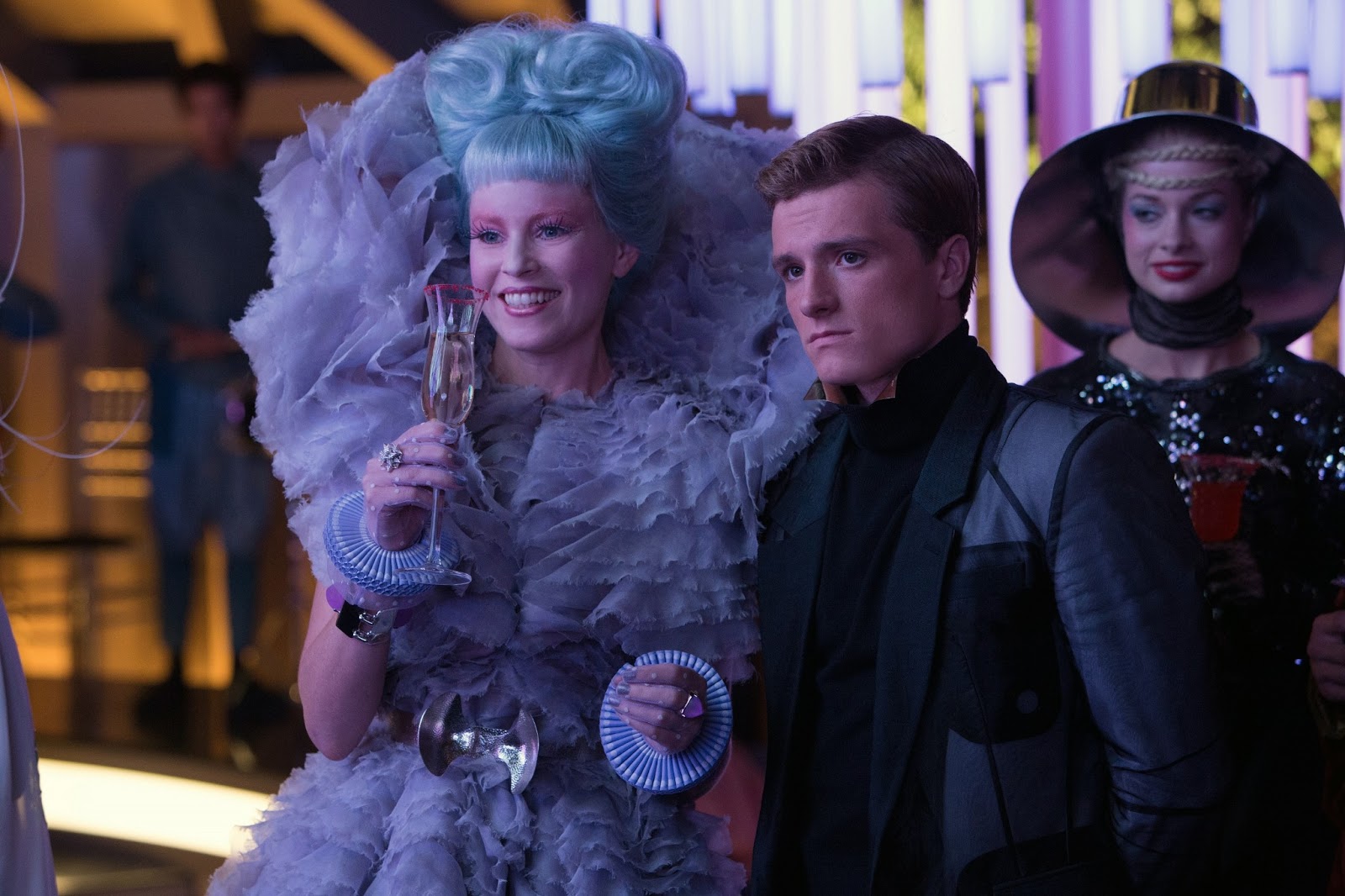 El nuevo still de Effie Trinket y Peeta Mellark en "Catching Fire ...