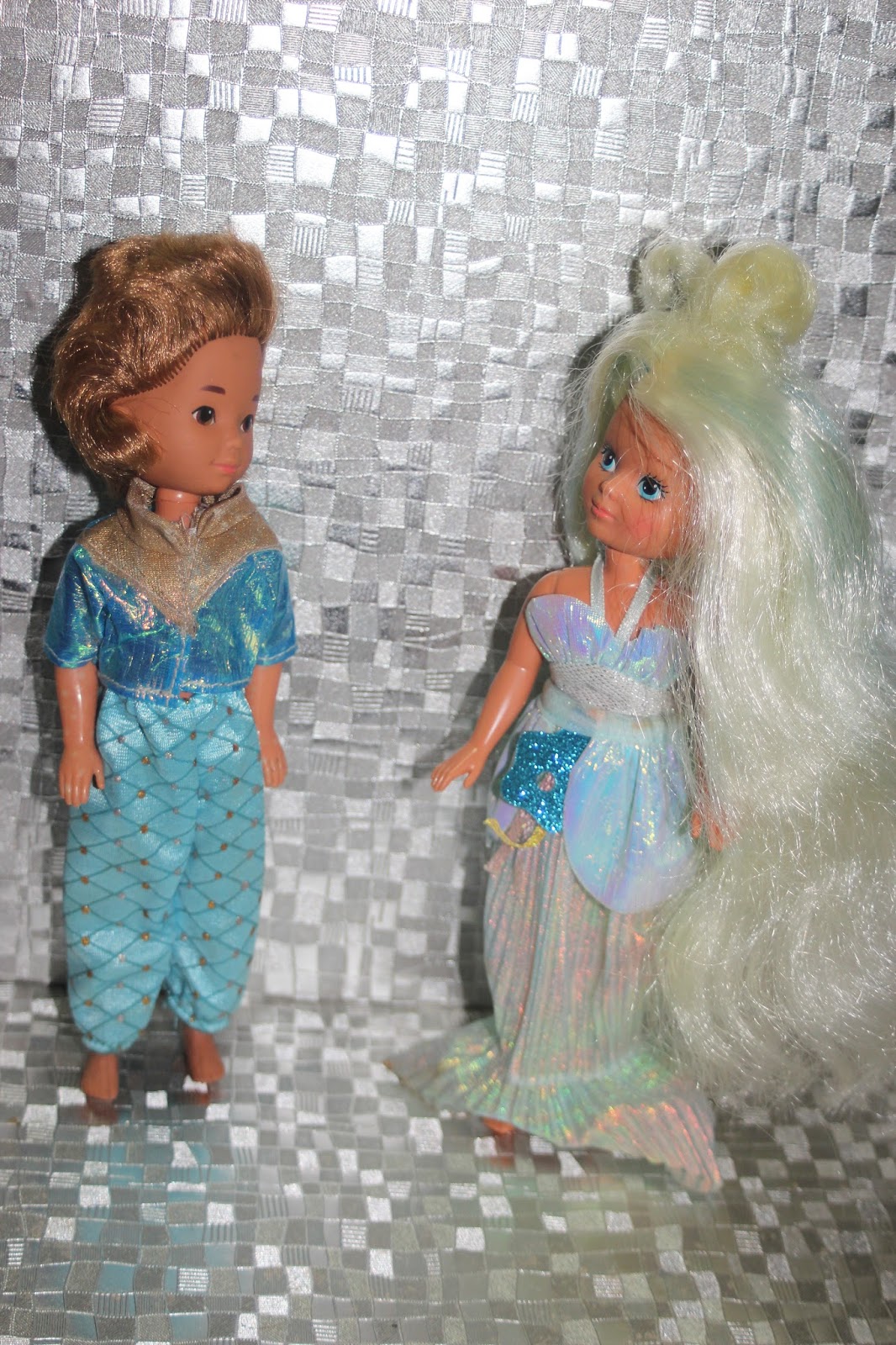 PLANET OF THE DOLLS: Doll-A-Day 2017 #22: Lady Lovely Locks Maiden ...