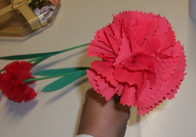 ARTESANATO COM AMOR: Cravo de Papel