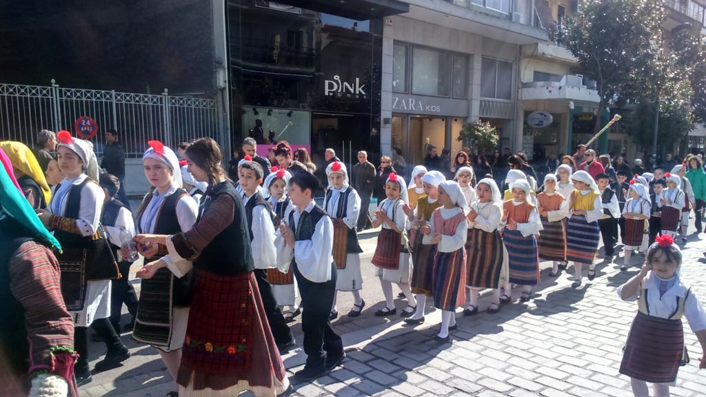 Αναβίωσε το «γαϊτανακι» από το Λύκειο Ελληνίδων Σερρών | SerresLand.gr