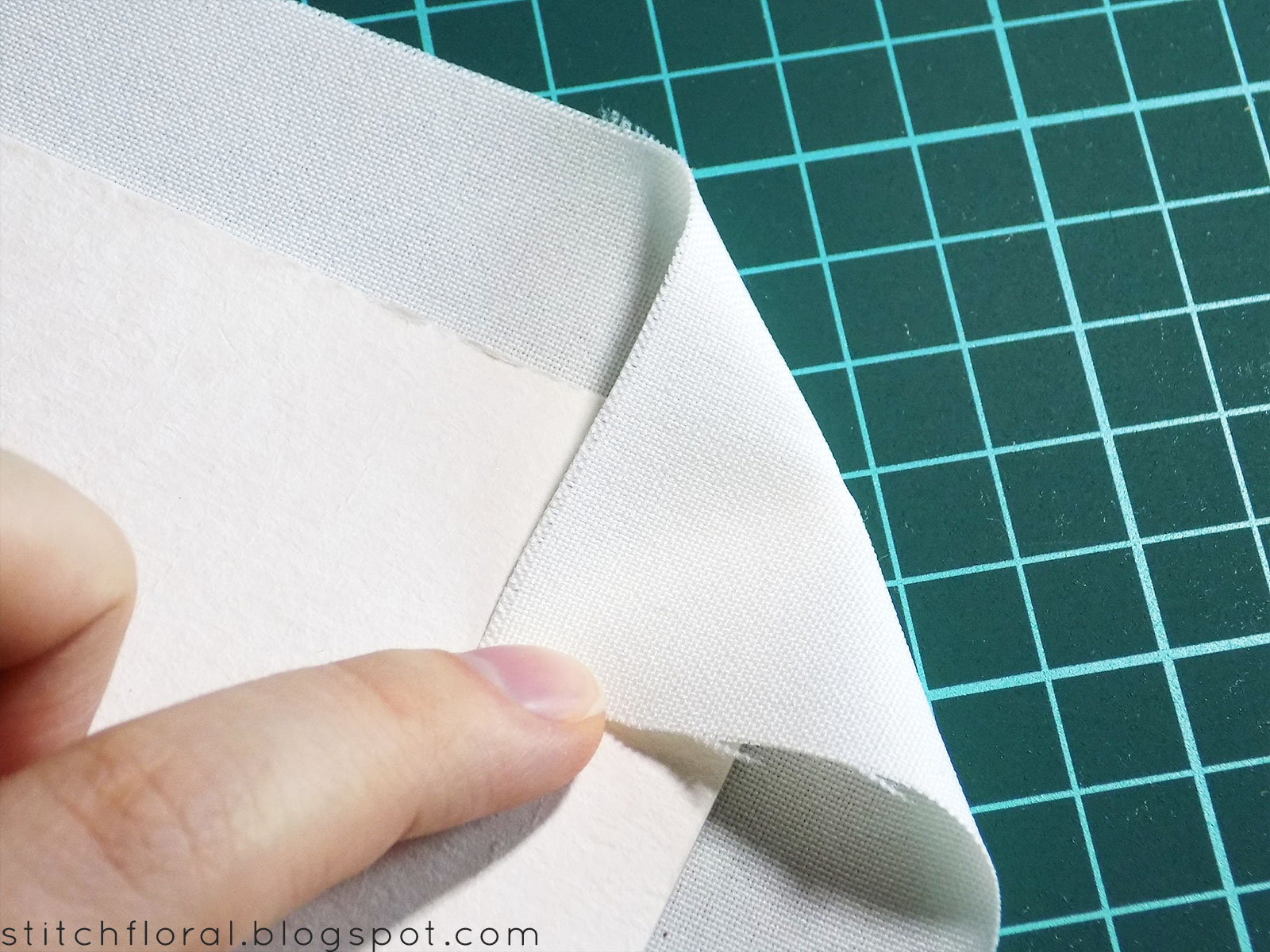 How to frame hand embroidery: tutorial - Stitch Floral