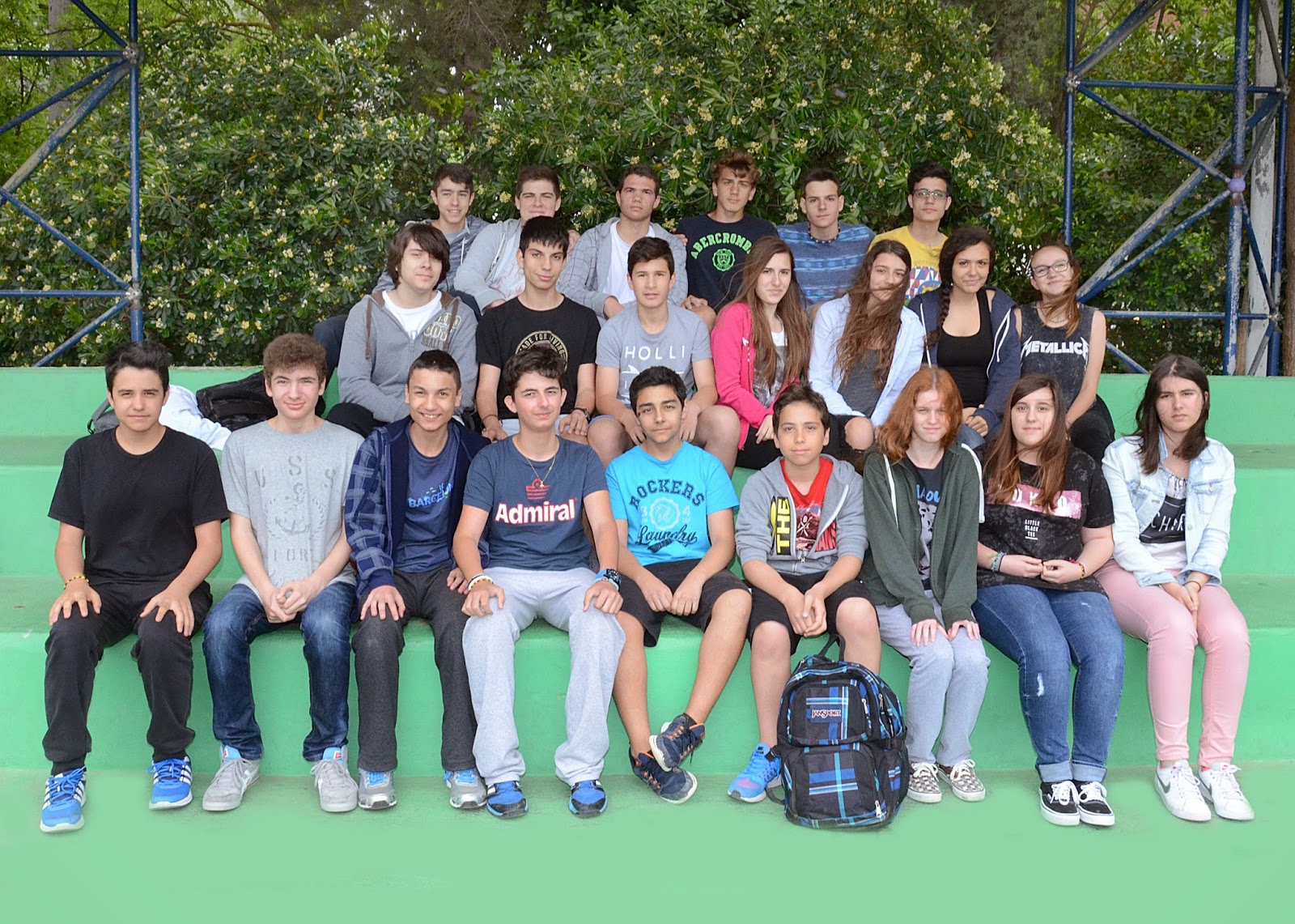 ΑΠΟΦΟΙΤΟΙ ΓΥΜΝΑΣΙΟΥ ΦΙΛΟΘΕΗΣ 2014-2015: ΟΜΑΔΙΚΗ ΦΩΤΟΓΡΑΦΙΣΗ ΤΜΗΜΑΤΩΝ