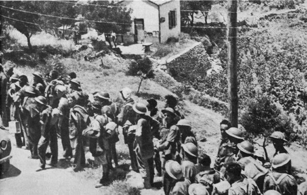 ΚΡΗΤΗ 1941-1945: ΦΩΤΟΓΡΑΦΙΕΣ ΑΠΟ ΤΗ ΜΑΧΗ ΤΗΣ ΚΡΗΤΗΣ (4)