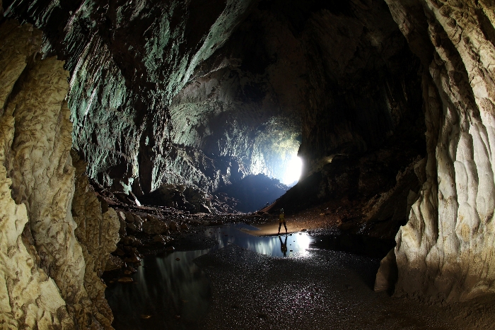GUNUNG MULU NATIONAL PARK: DEER CAVE