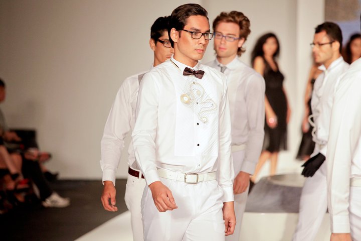 Effing the Lens: Philippine Fashion Week | Rusty Lopez Holiday ...