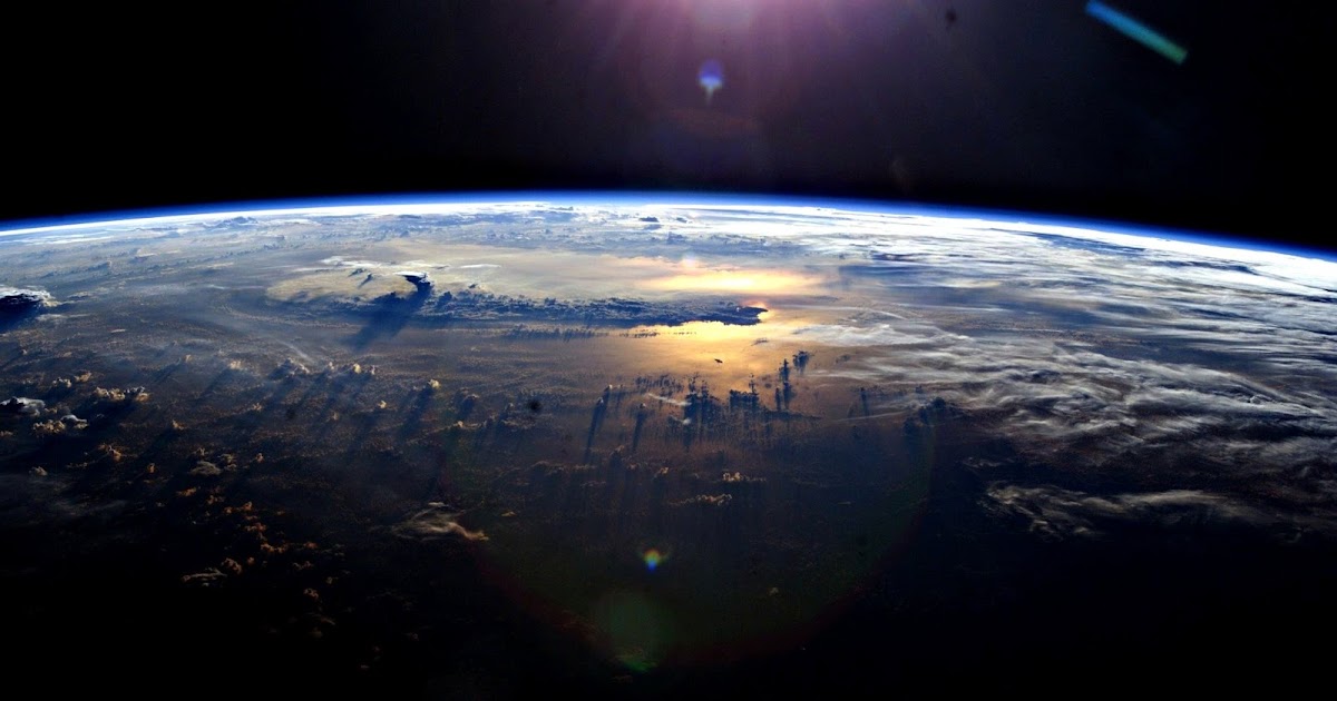 Live picture of earth from space - dunbp